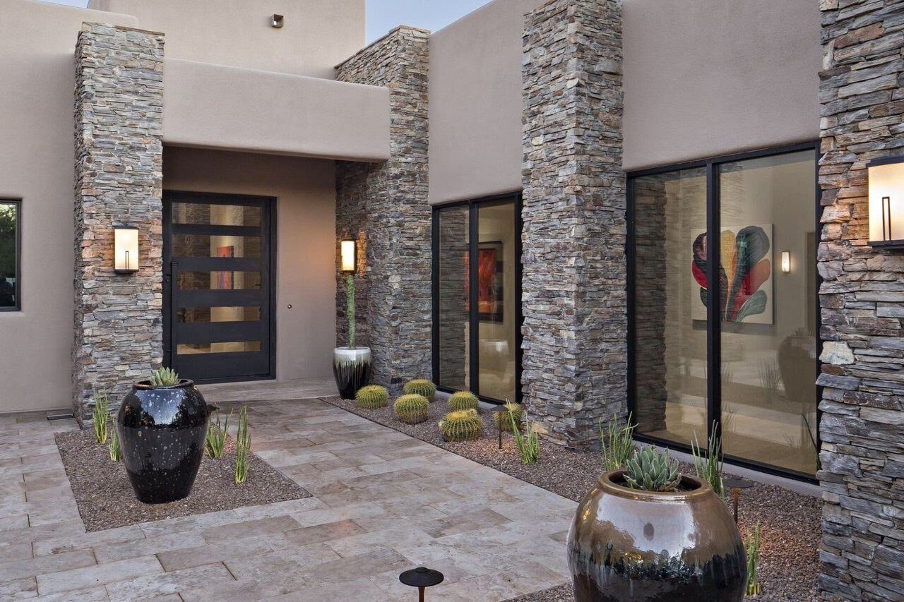 "Exterior Stone Decoration: Blending Aesthetics and Durability"