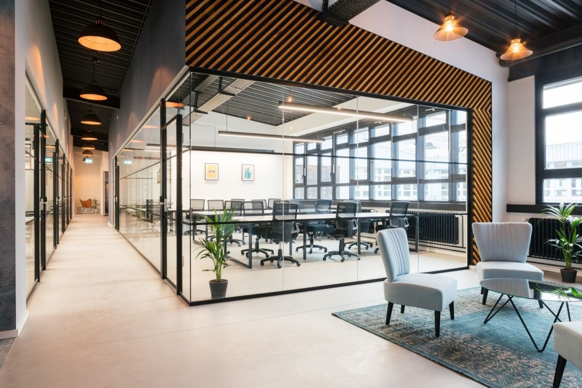 Modern Office Design: Evolving Workplace Aesthetics